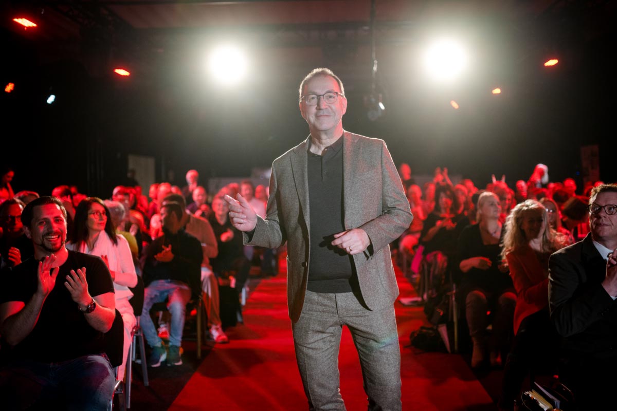 Home | Dr. Olaf Hansen